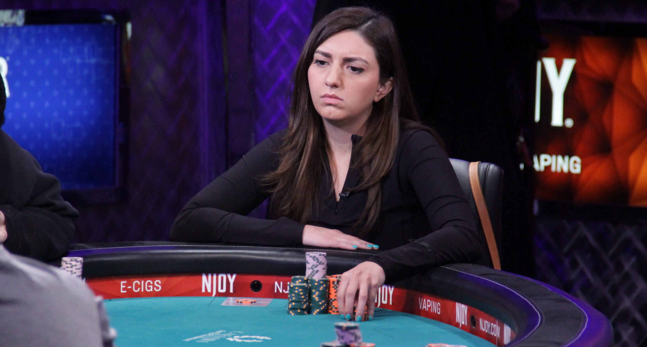 Kelly Minkin Becomes Last Woman Standing at 2015 World Series of Poker ...