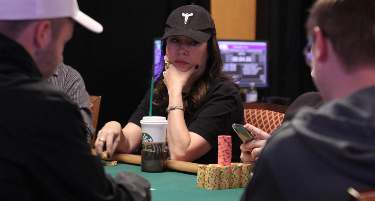 Jennifer Tilly Loses With Quads Against Straight Flush For At Least ...