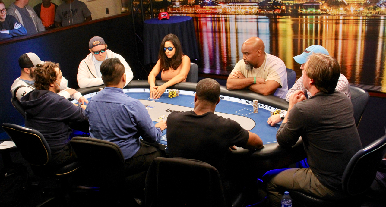 Dustin Holladay Leads Card Player Poker Tour bestbet Jacksonville Main ...
