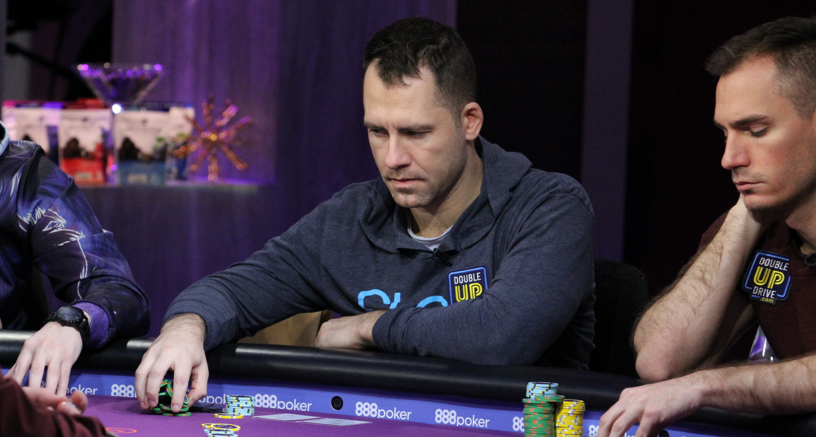 Jungleman Tastes Canvas In Boxing Match Against Elf - Poker News
