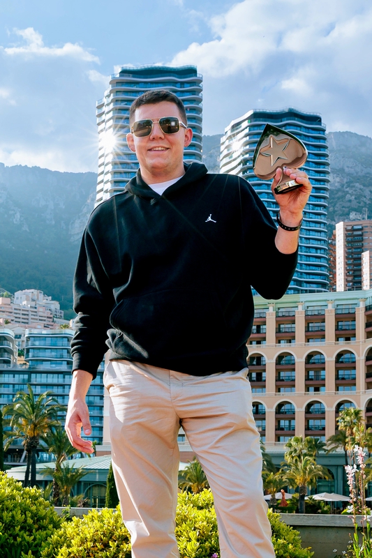 Jesse Lonis Wins 2025 Card Player Player of the Year Award - Poker News