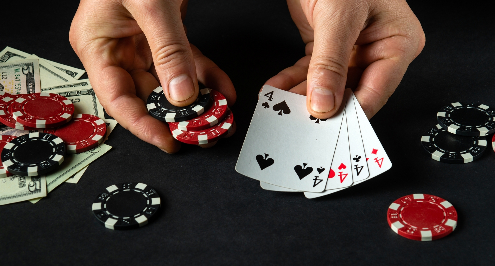 WATCH: Poker Player Incorrectly Folds Quads Against Full House - Poker News