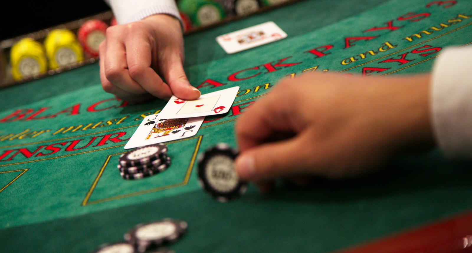 Resorts World To Launch First Live Table Games In NYC - Poker News